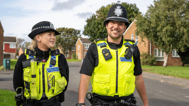 How to Become a Police Officer in the UK: A Guide to the Qualifications ...